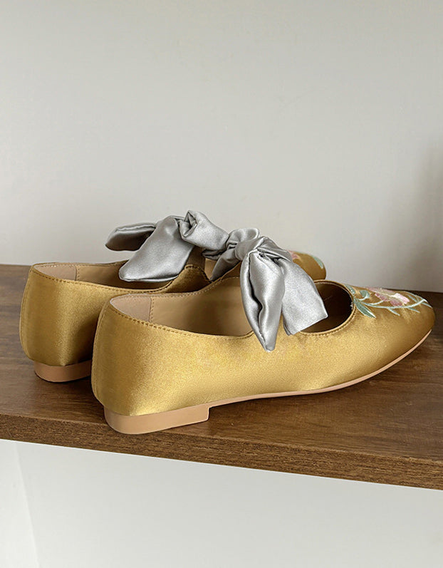 Vintage Bowknot Strap Satin Flower Embroidered Flats — Obiono