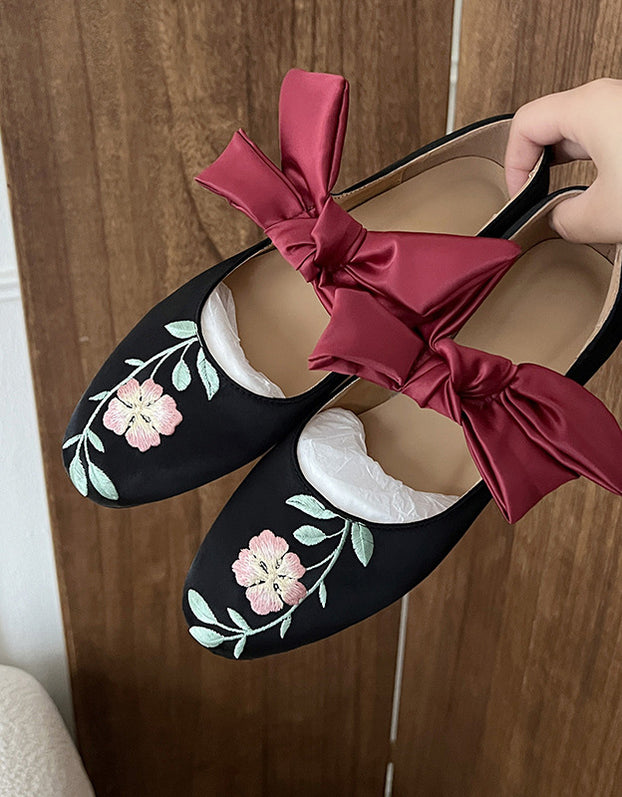 Vintage Bowknot Strap Satin Flower Embroidered Flats — Obiono