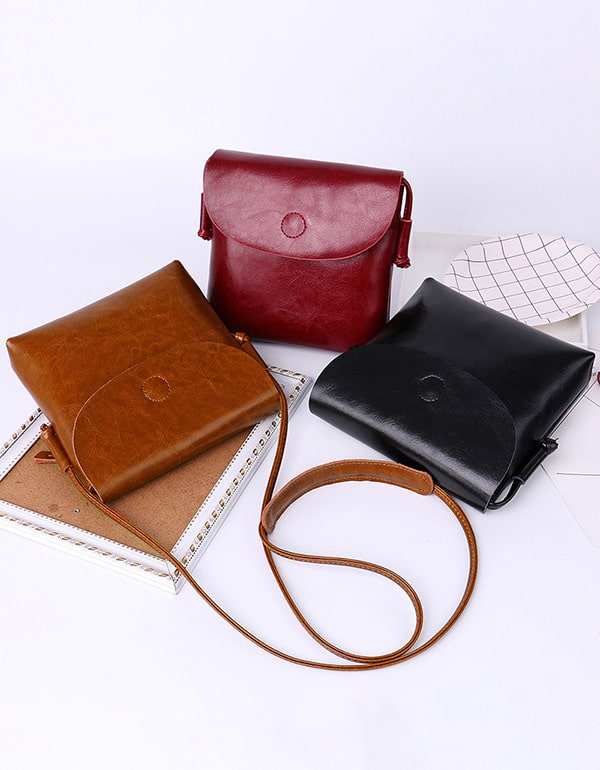 Cute Square Shape Retro Women's Leather Bag — Obiono