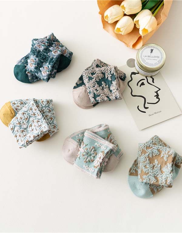 2 Pairs Spring Color Vintage Floral Cotton Socks — Obiono